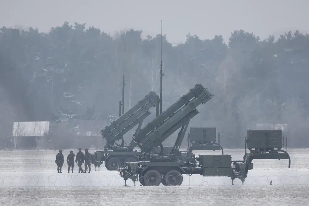 U.S. Made Patriot Guided Missile Systems Arrive in Ukraine - The ...